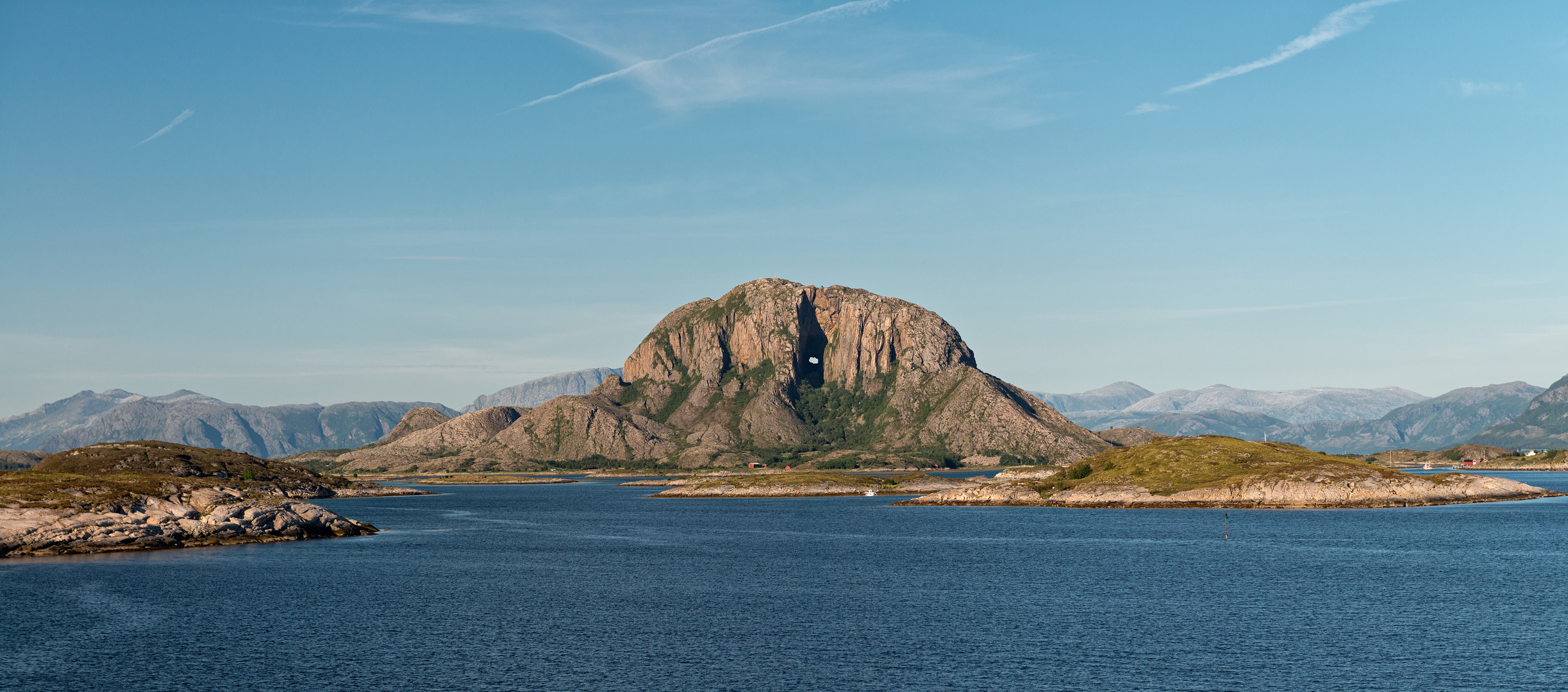 Torghatten II Foto & Bild | europe, scandinavia, norway Bilder auf ...