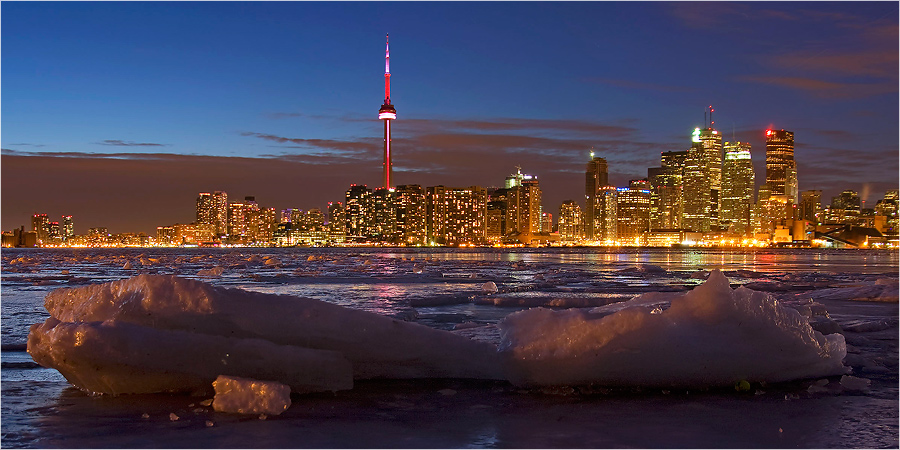 Toronto - Frozen Skyline Foto & Bild | north america, canada, the east ...