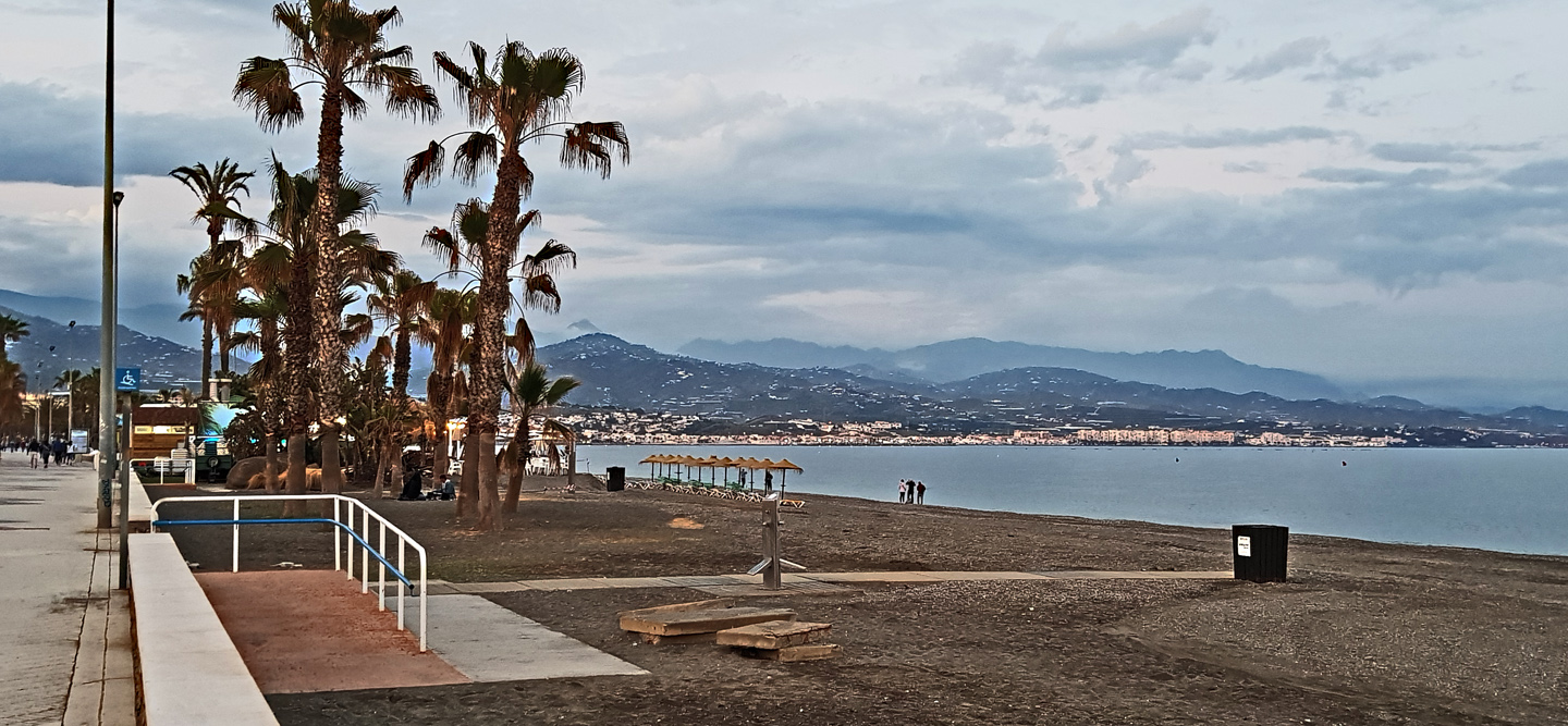 Torre de Mar erster Eindruck vom Strand am Nachmittag Foto & Bild ...