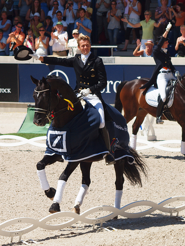 Totilas ... Foto & Bild | sport, sport mit tieren, pferdesport Bilder ...