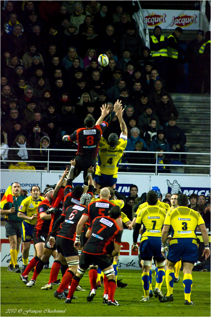 Touche rugby photo et image | sports, sports d'équipe, sujets Images ...