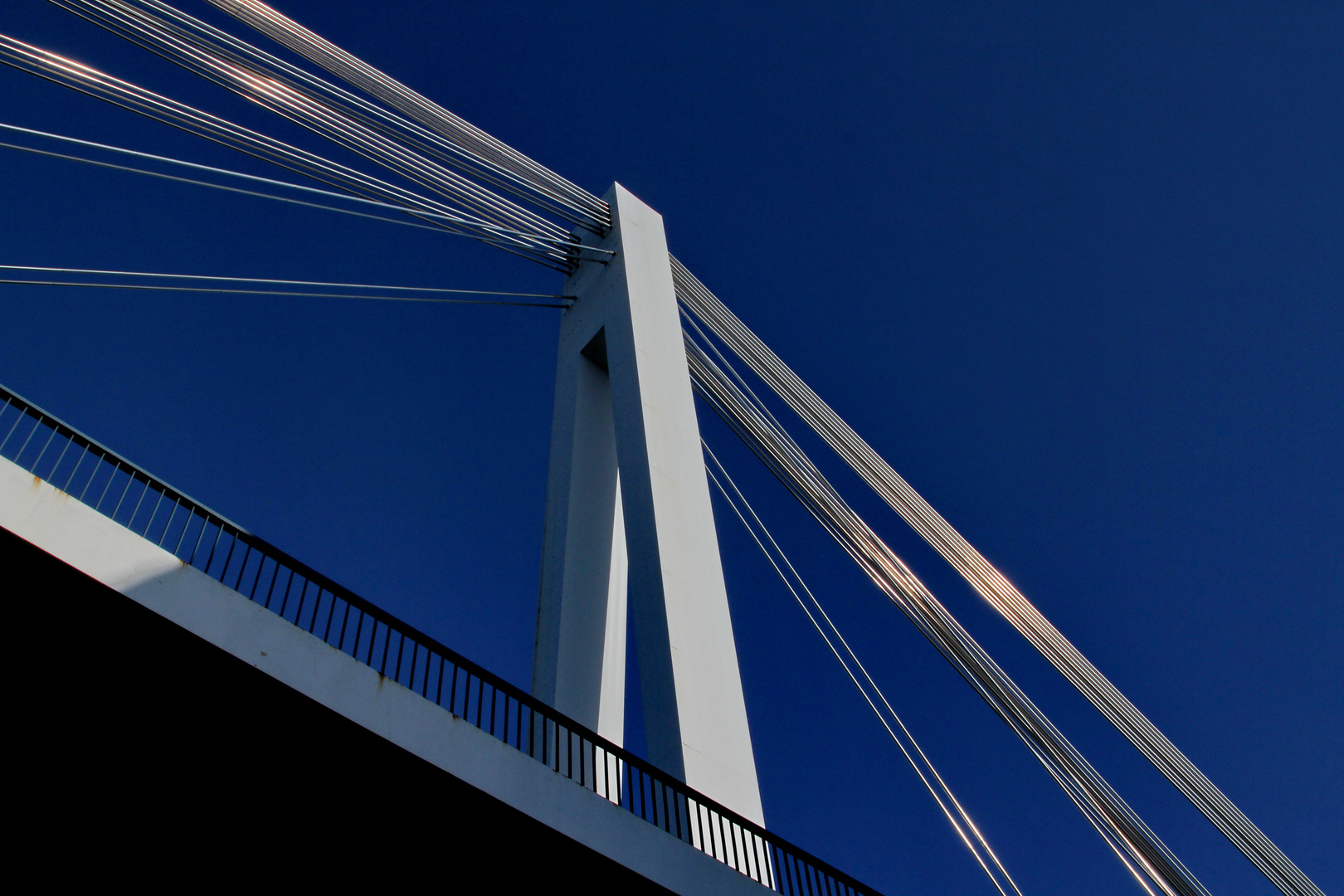 Tragwerk Foto & Bild | straße, architektur, verkehr Bilder auf ...