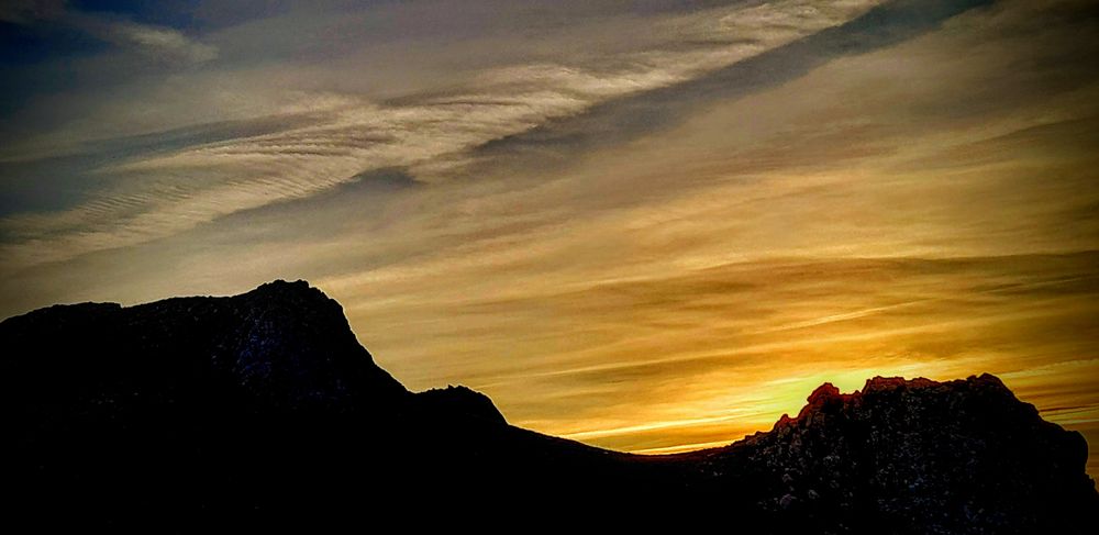 Tramonto controluce Foto % Immagini| paesaggi, albe e tramonti, fotos ...