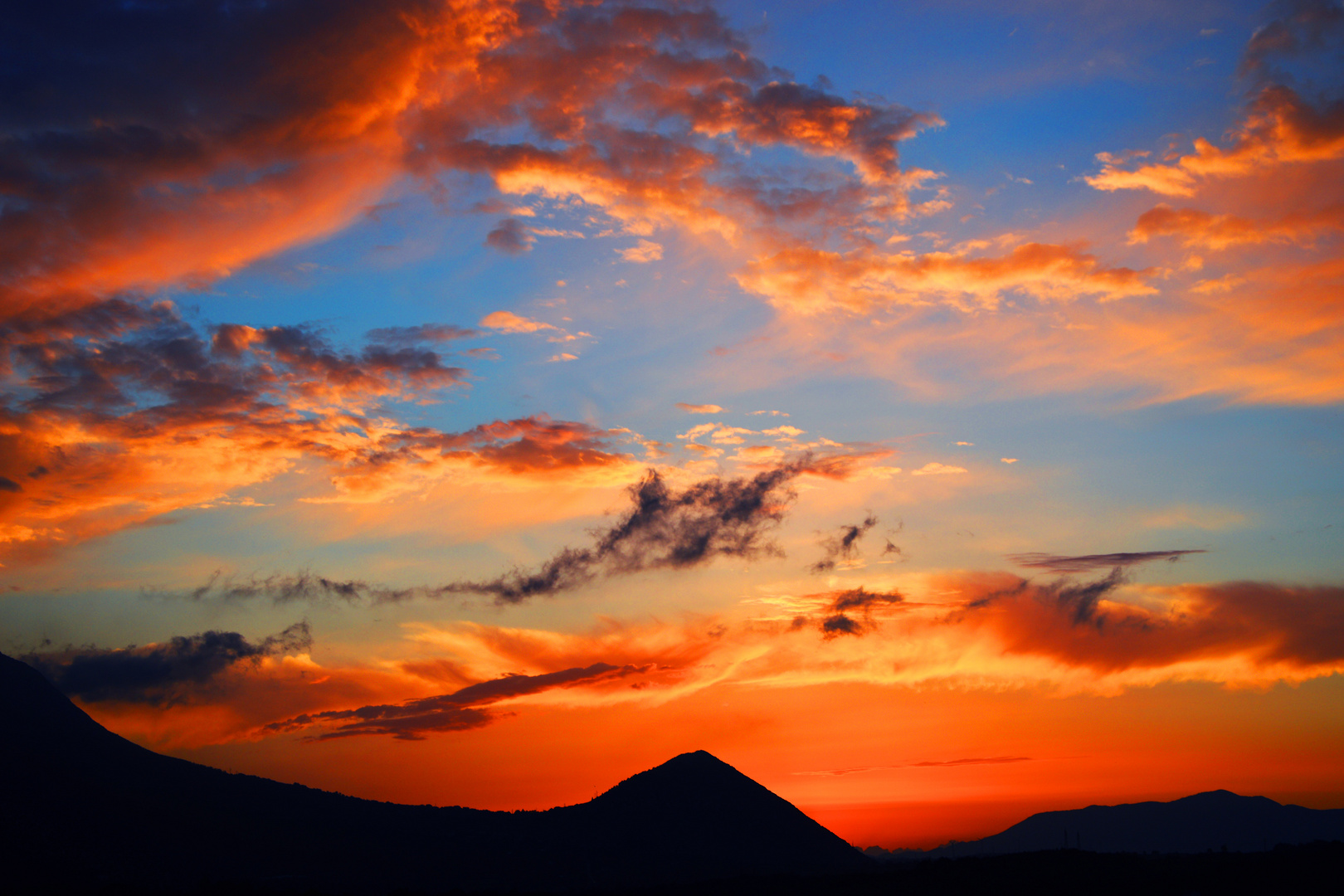 tramonto rosa. Foto % Immagini| paesaggi, albe e tramonti, natura Foto ...