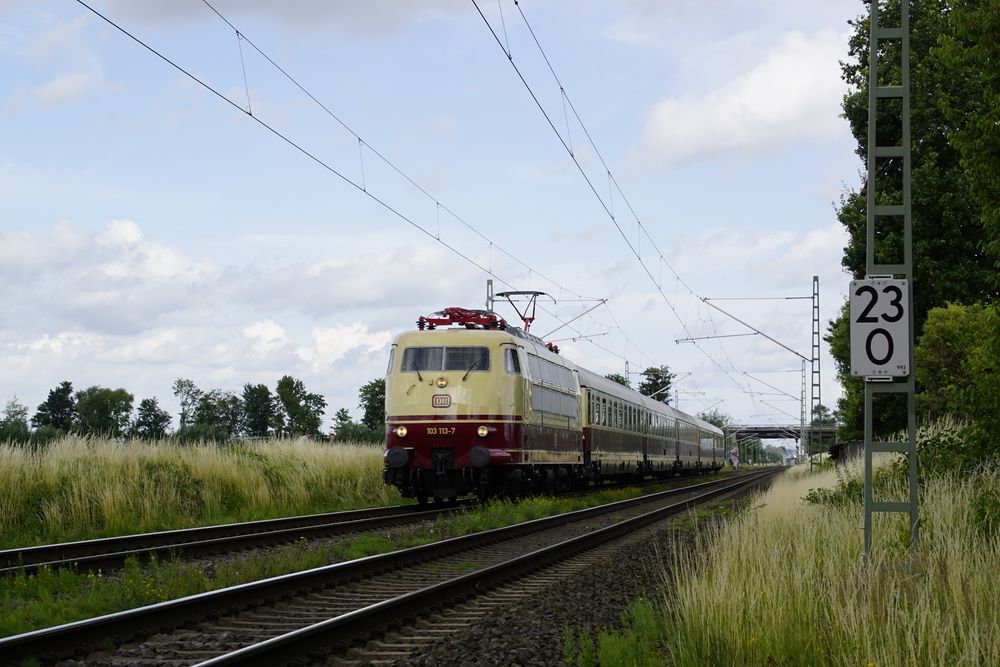 Trans Europ Express mit der 103 113-7 Foto & Bild | fotos, eisenbahn ...