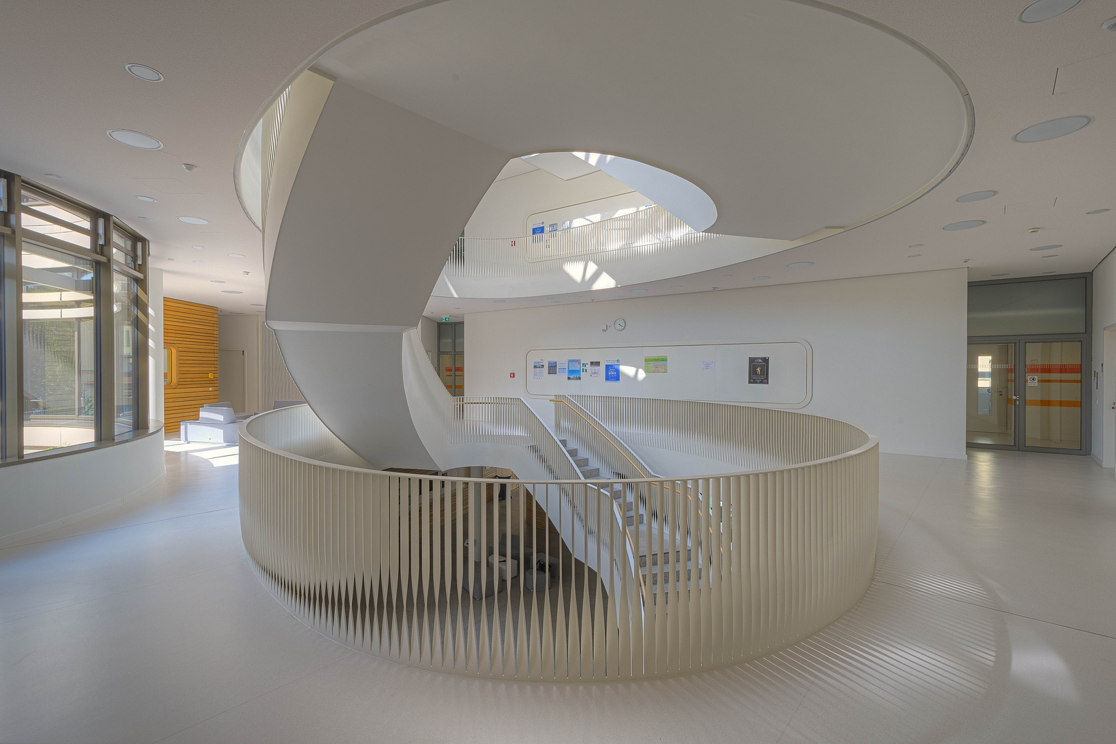 TranslaTUM - 1. Stockwerk Foto & Bild | architektur, industrie und ...