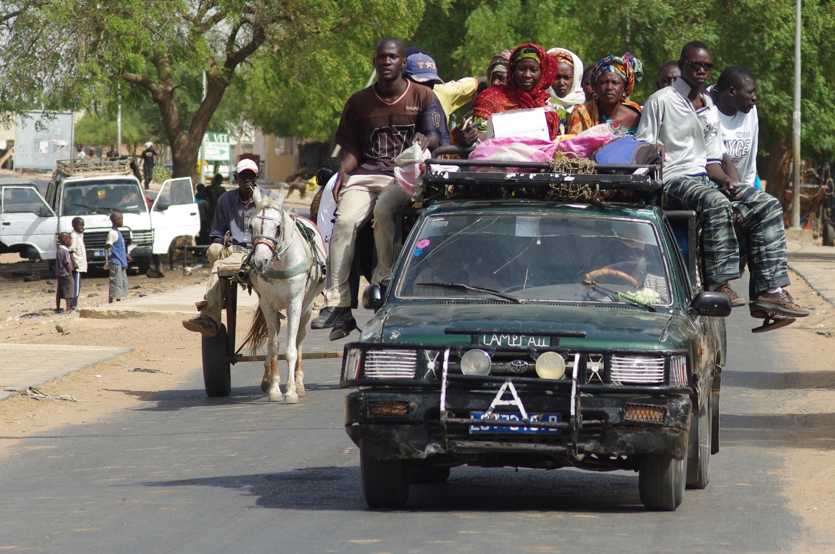 Transport im Senegal 1: Taxi Foto & Bild | africa, western africa ...