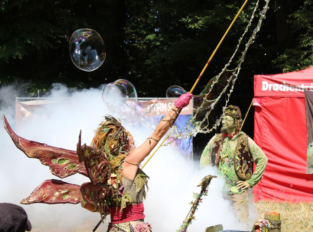 Traumfänger 1 Foto & Bild | streetfotografie mit menschen, kunstfotografie & kultur, menschen ...