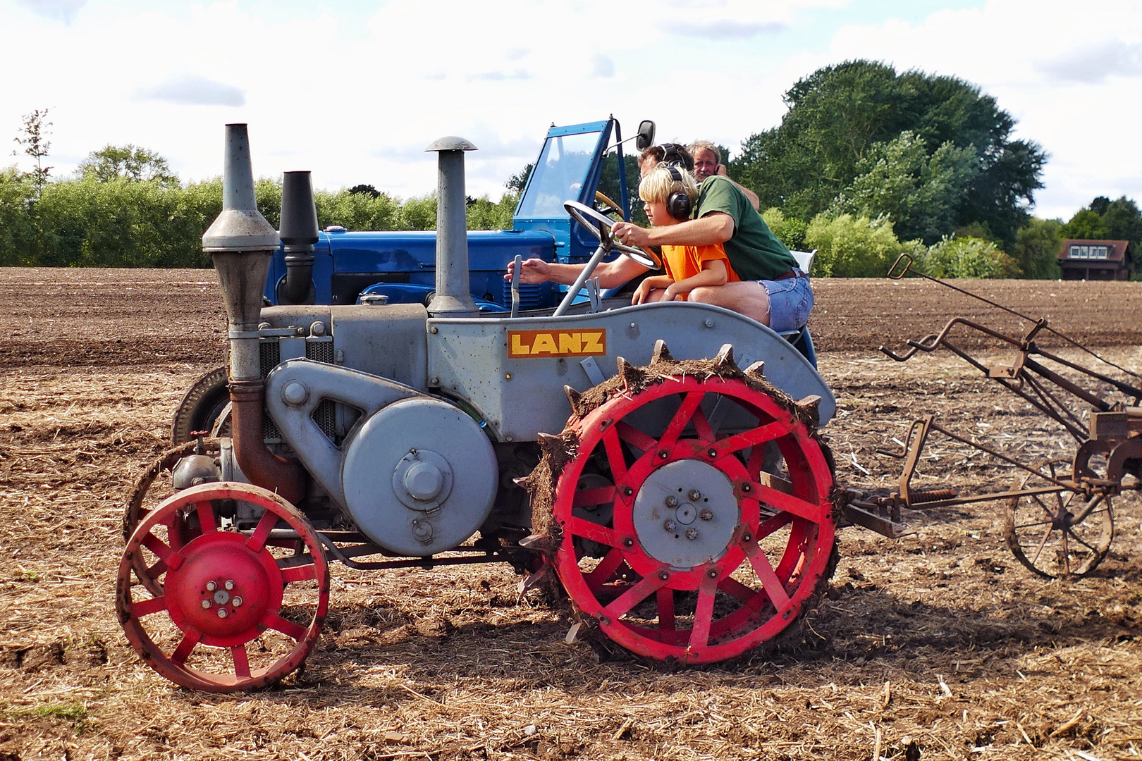 Trecker fahren...das macht Spaß... Foto & Bild | landwirtschaft ...