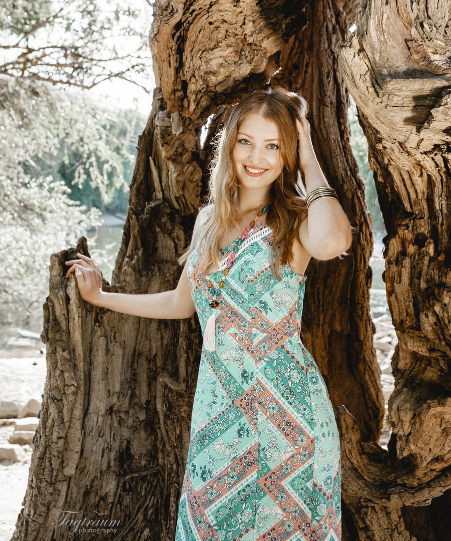 Treewoman* Foto & Bild | portrait, outdoor, frau Bilder auf fotocommunity