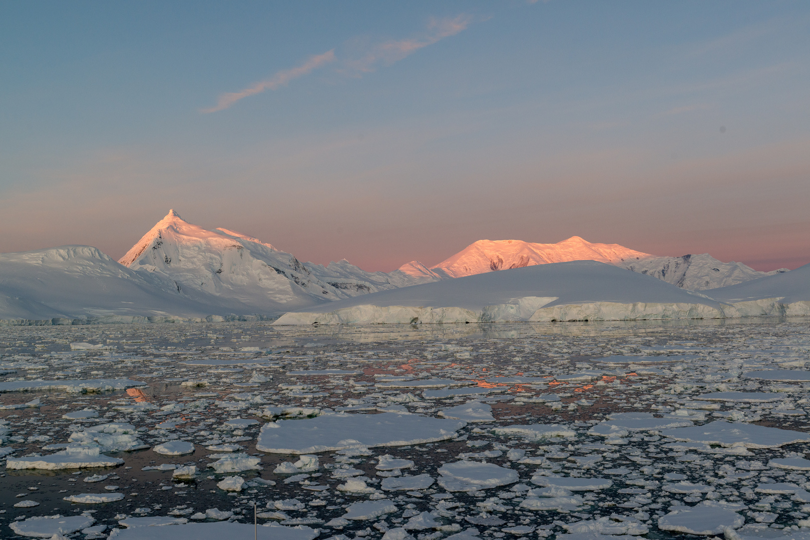 Treibeis in der Mitternachtssonne Foto & Bild | antarktis, eis, natur ...