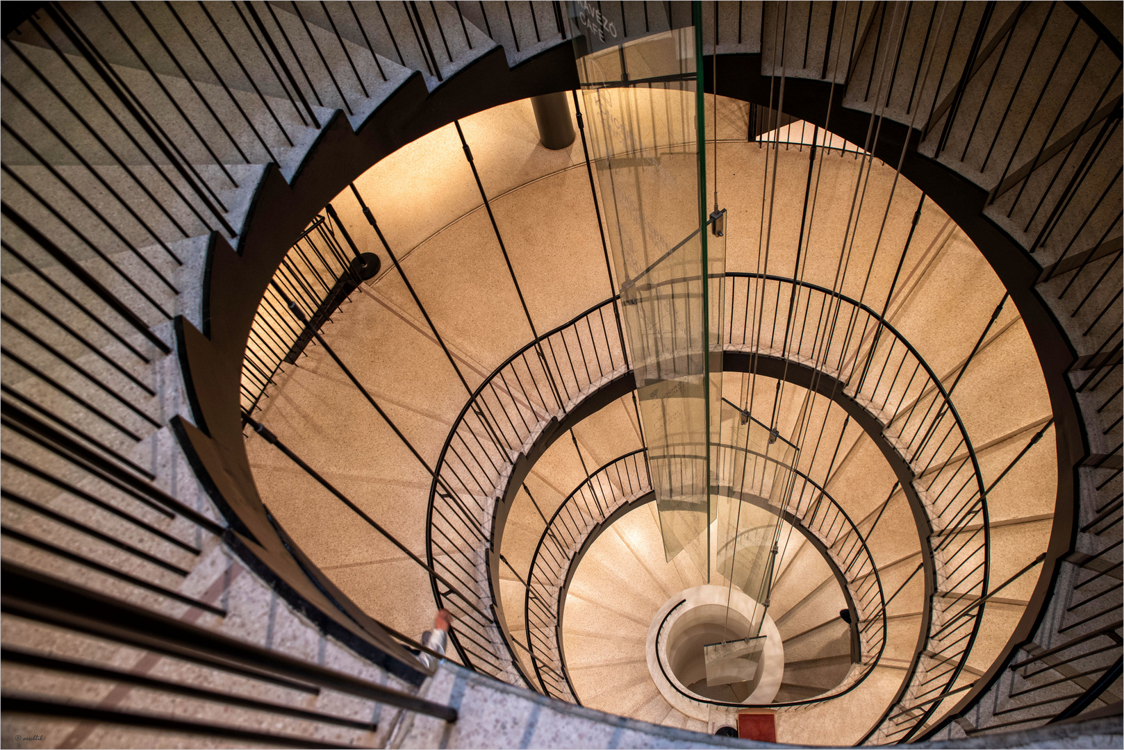 Treppenhaus Durchblick Foto & Bild | innenaufnahme, architektur, museum Bilder auf fotocommunity