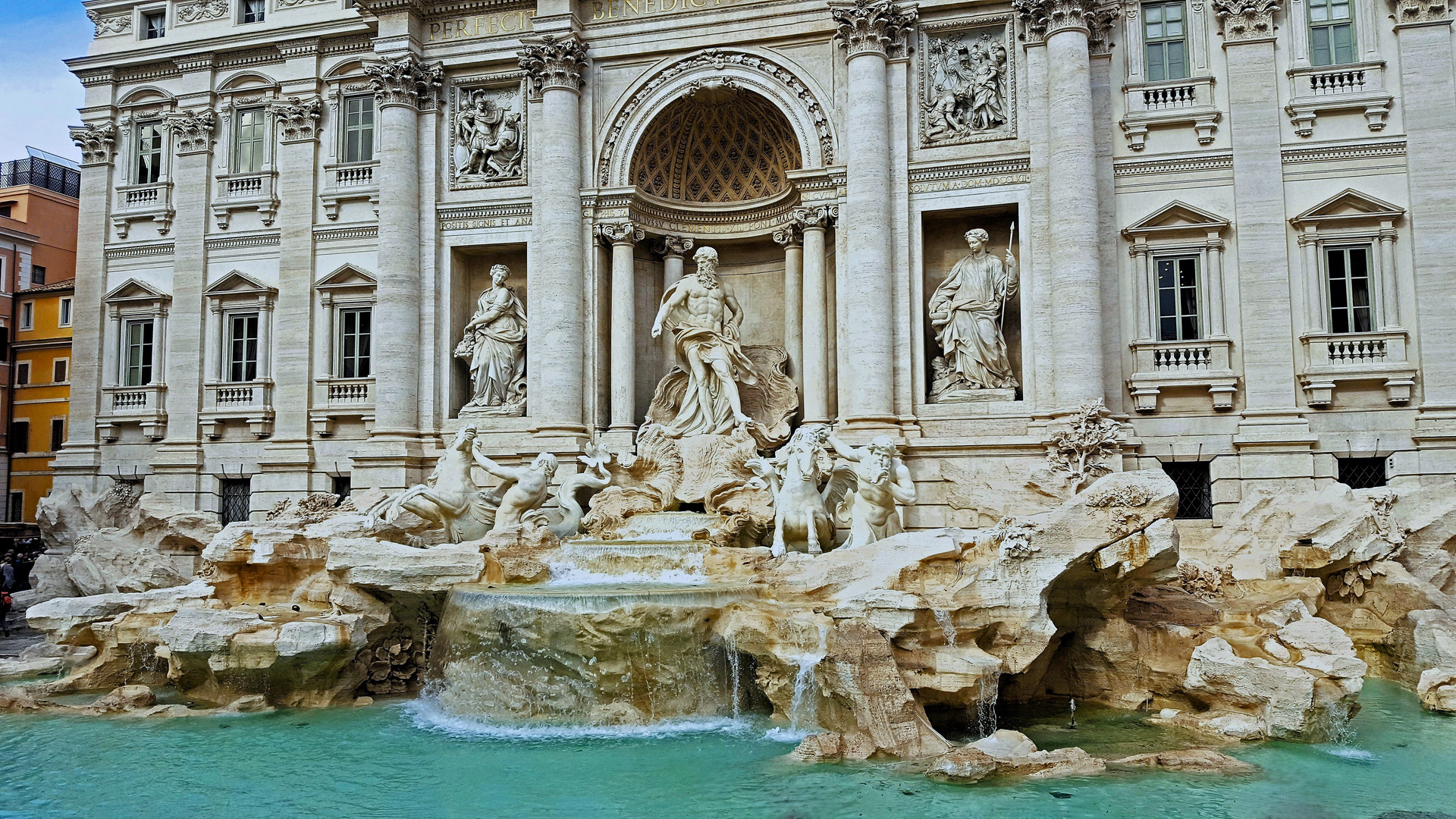 Trevi Brunnen im Rom, Teilansicht Foto & Bild | architektur, europe ...