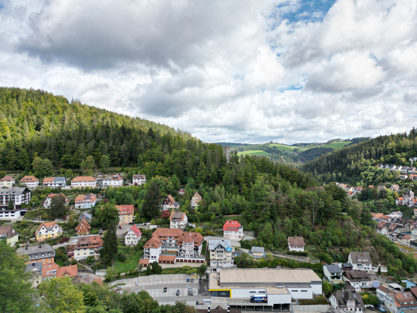 Triberg von oben Foto & Bild | fotos, bäume, himmel Bilder auf ...