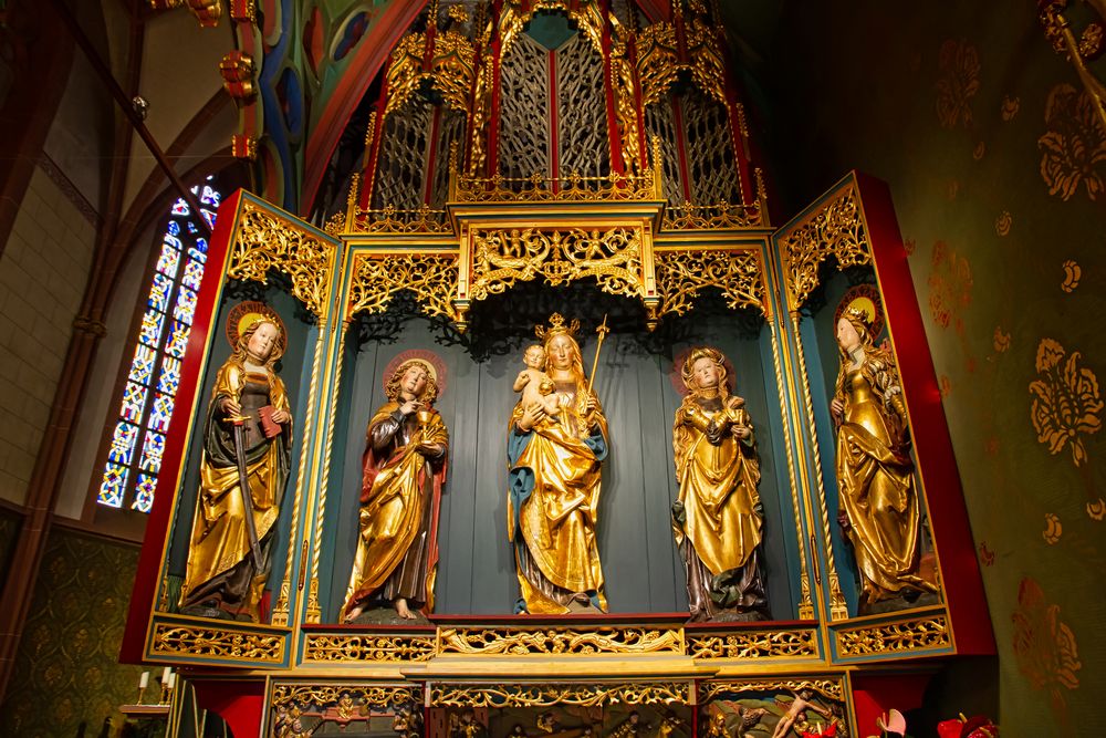 Triptychon in der St. Rochuskapelle Foto & Bild | architektur, sakralbauten, figuren&details ...