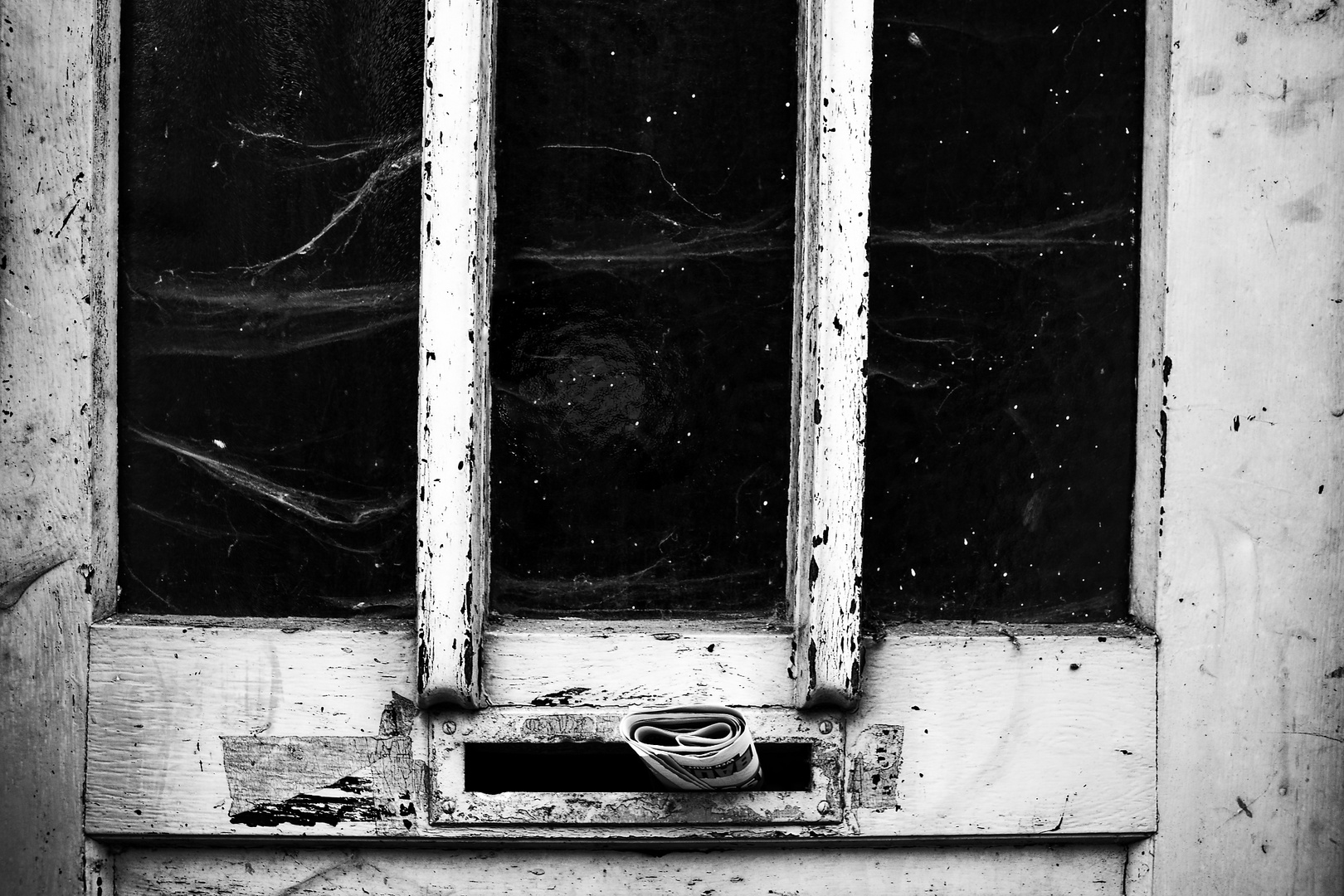 trist Foto & Bild | marodes, architektur, tür Bilder auf fotocommunity