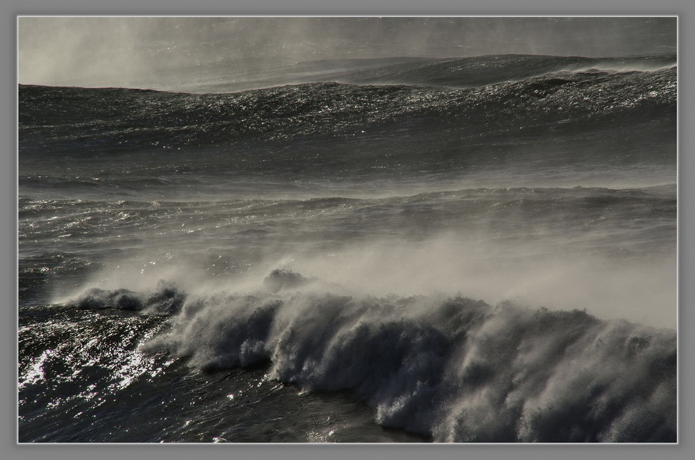 Tropensturm auf Sao Miguel , Azoren....... der Atlantik brüllt ...