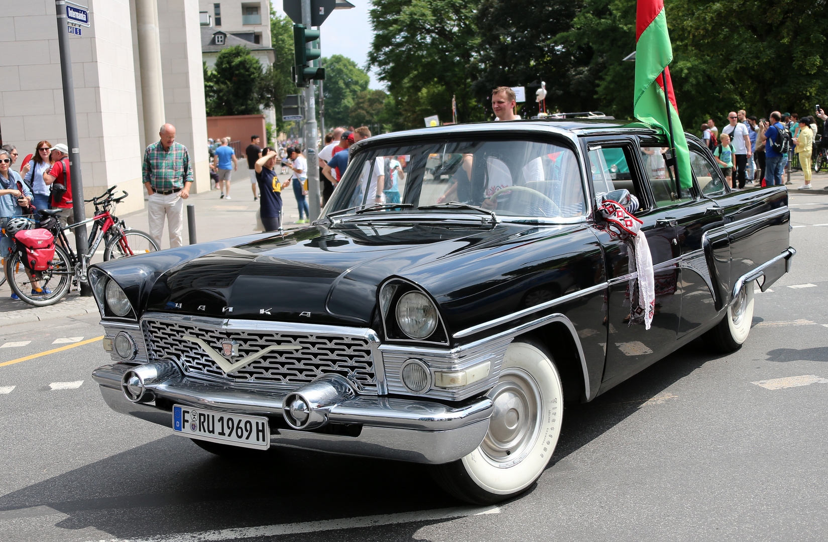 Tschaika GAZ 13 Foto & Bild | fotos, kultur, oldtimer Bilder auf ...