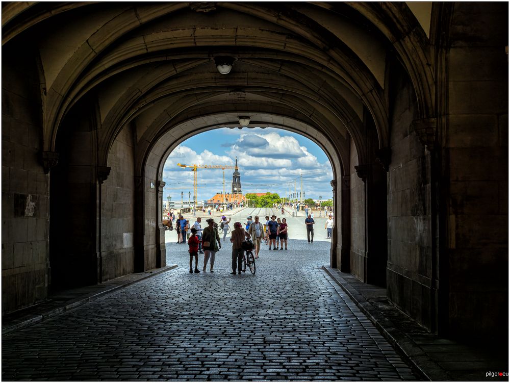 "Tschüss August" Foto & Bild | architektur, deutschland, europe Bilder ...