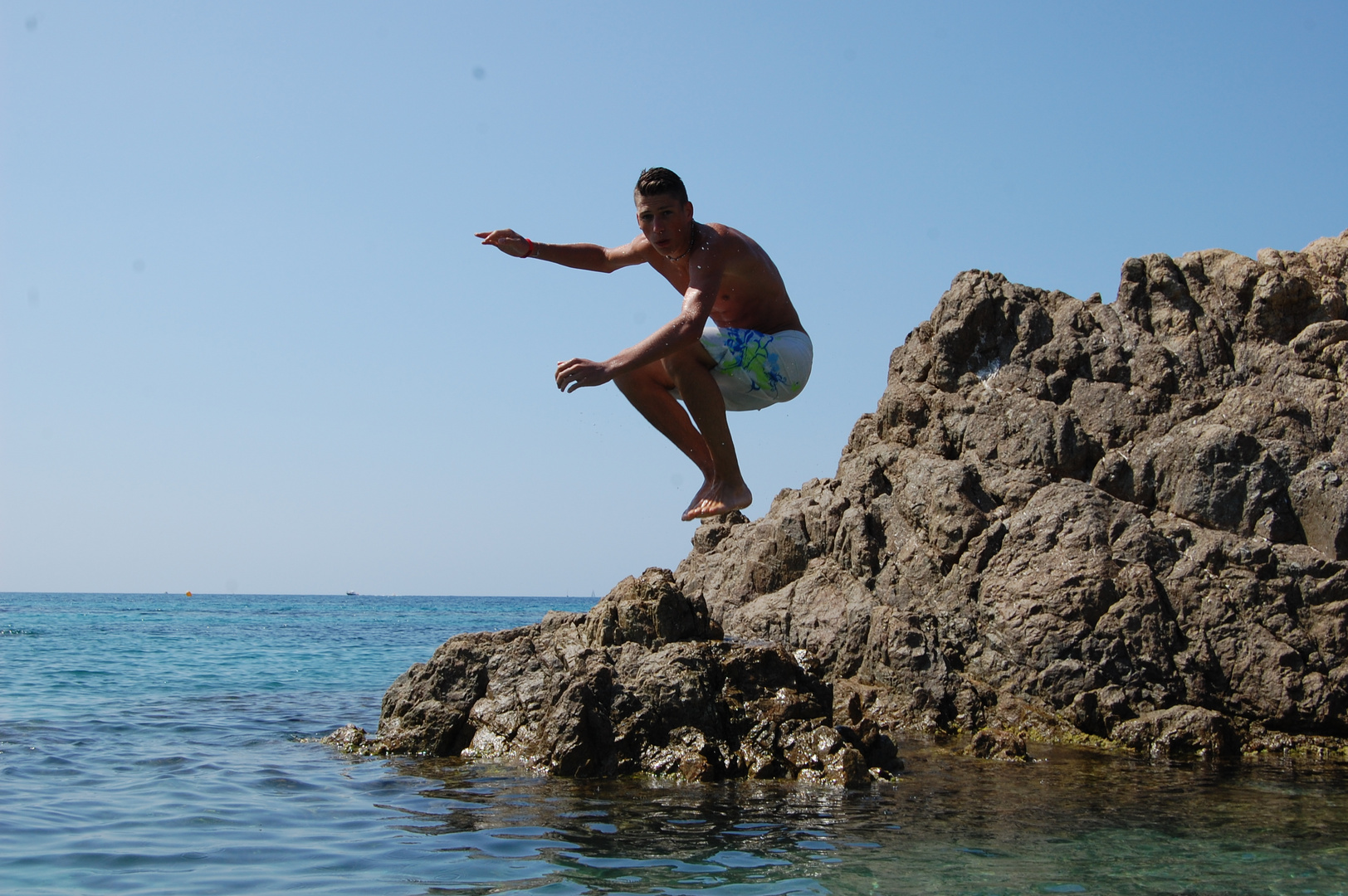 Tuffo.......sospeso tra cielo e mare Foto % Immagini| paesaggi, natura ...
