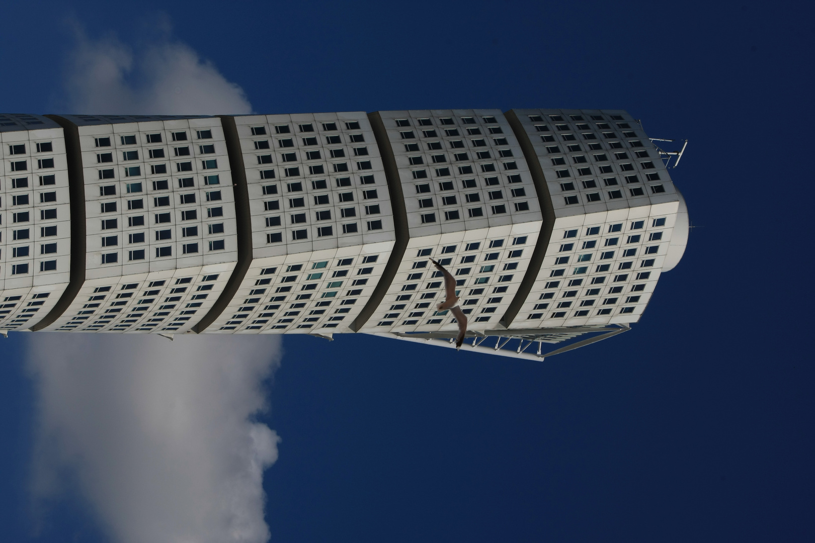 Turning torso flight Foto & Bild | architektur, moment, motive Bilder ...