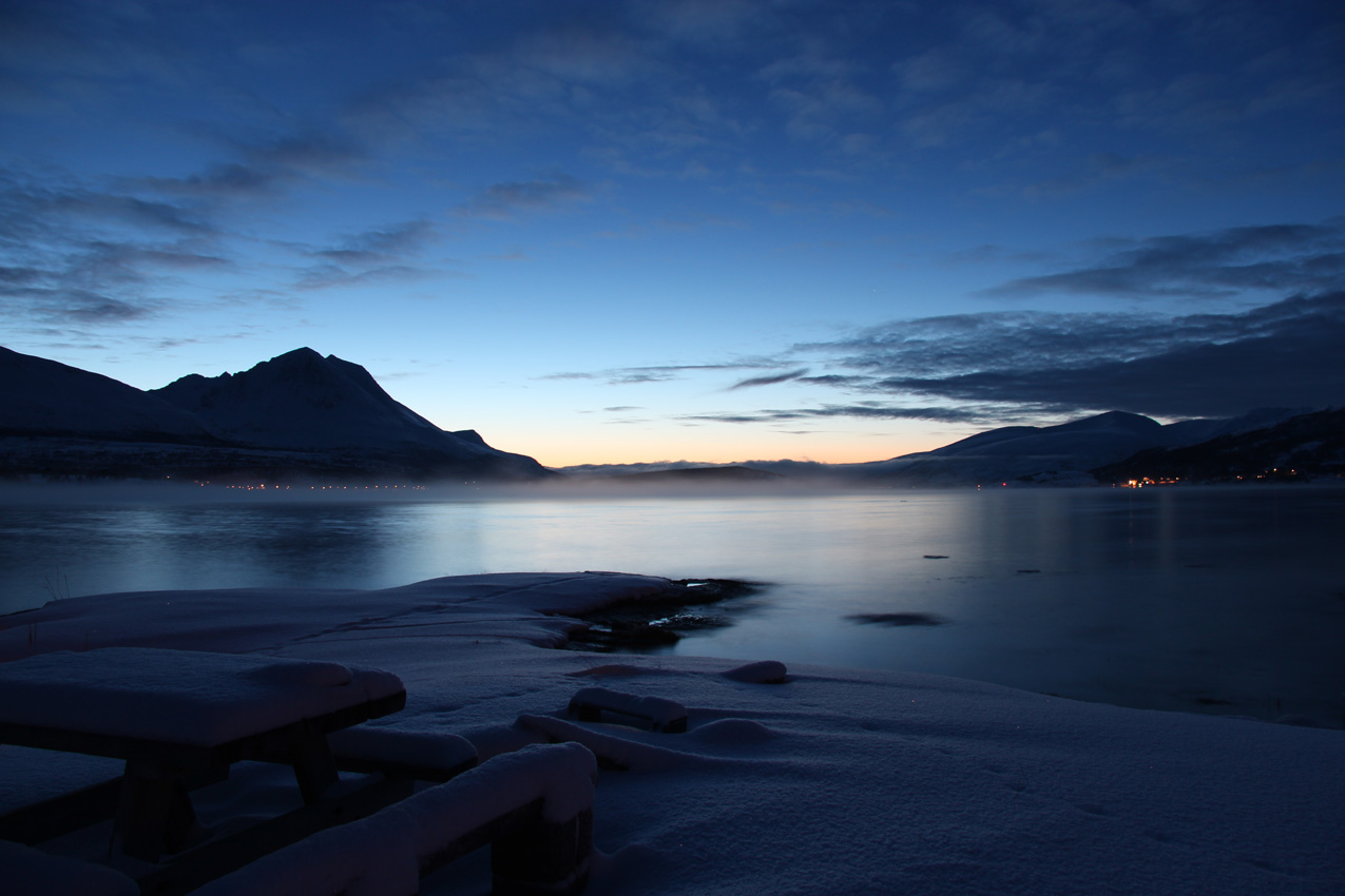 Twilight Hour at Tromsø Foto & Bild | winter, natur, landschaft Bilder ...