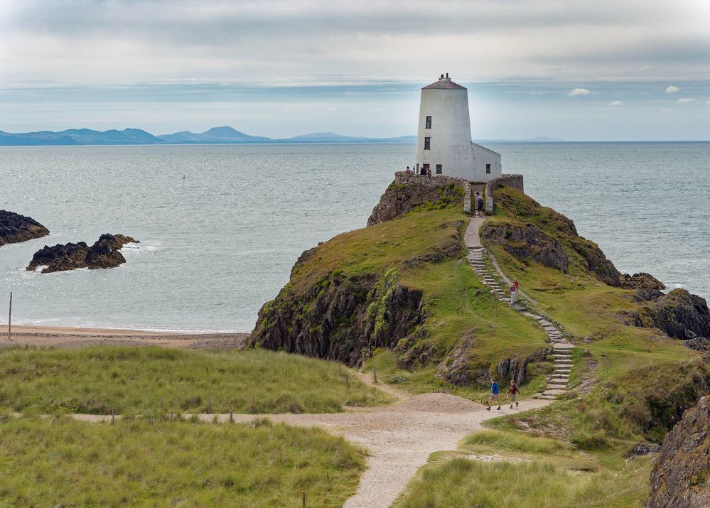 Twr Mawr Lighthouse Foto & Bild | europe, united kingdom & ireland ...