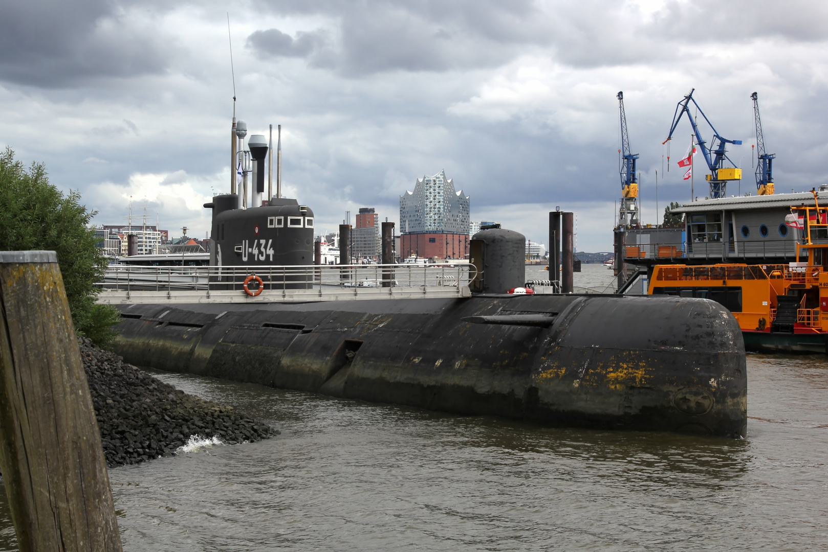 U-434 im Hamburger Hafen Foto & Bild | world, hamburg, deutschland ...