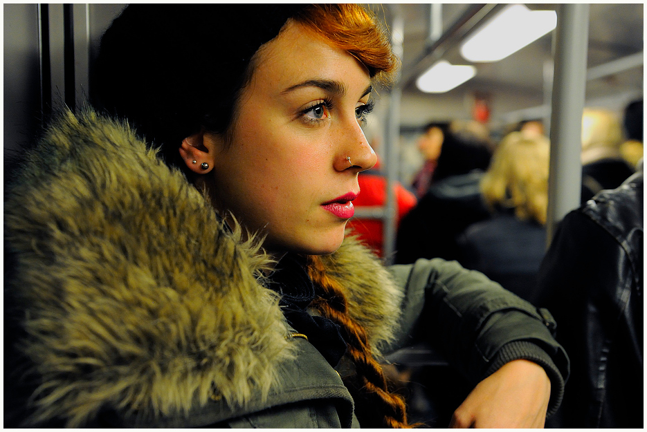U Bahn, nächster halt Emotionen. Foto & Bild | streetfotografie mit ...