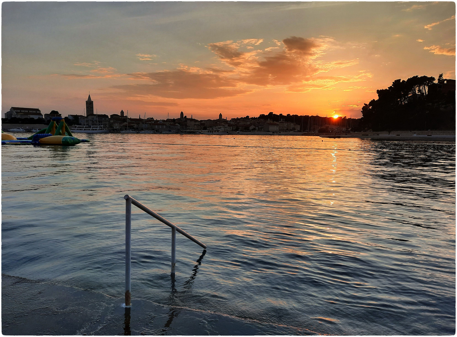 über das Ufer.................... Foto & Bild | himmel, natur, europa ...