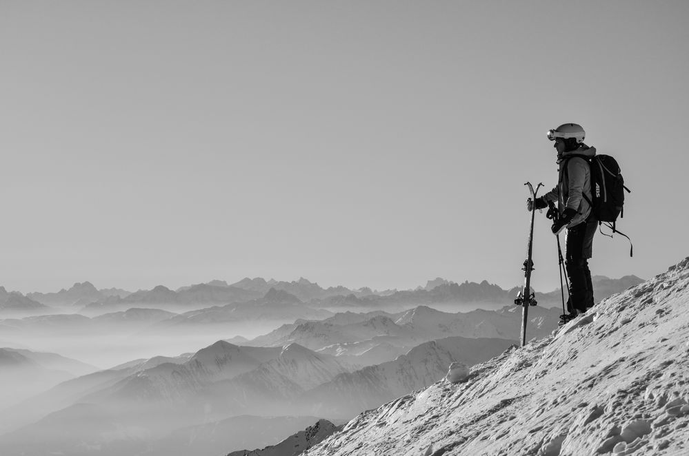 Über den Bergen Foto & Bild | landschaft, berge, gipfel und grate ...