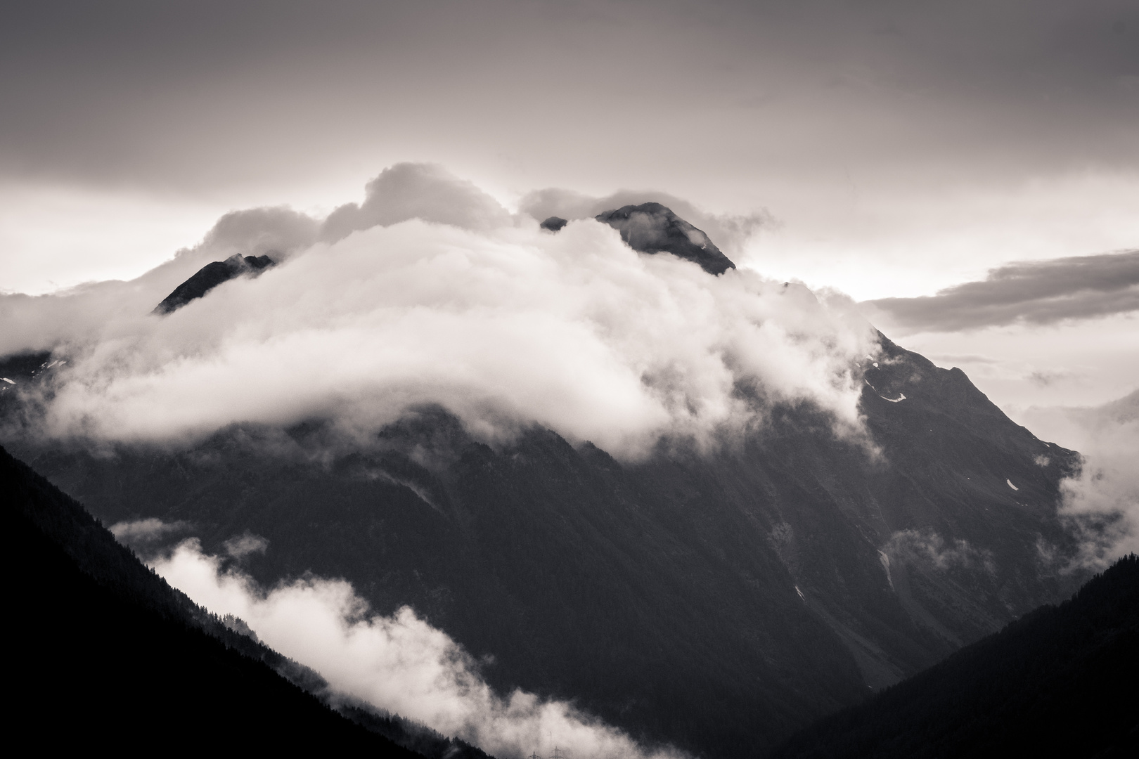 Über den Gipfel Foto & Bild | landschaft, berge, gipfel und grate ...