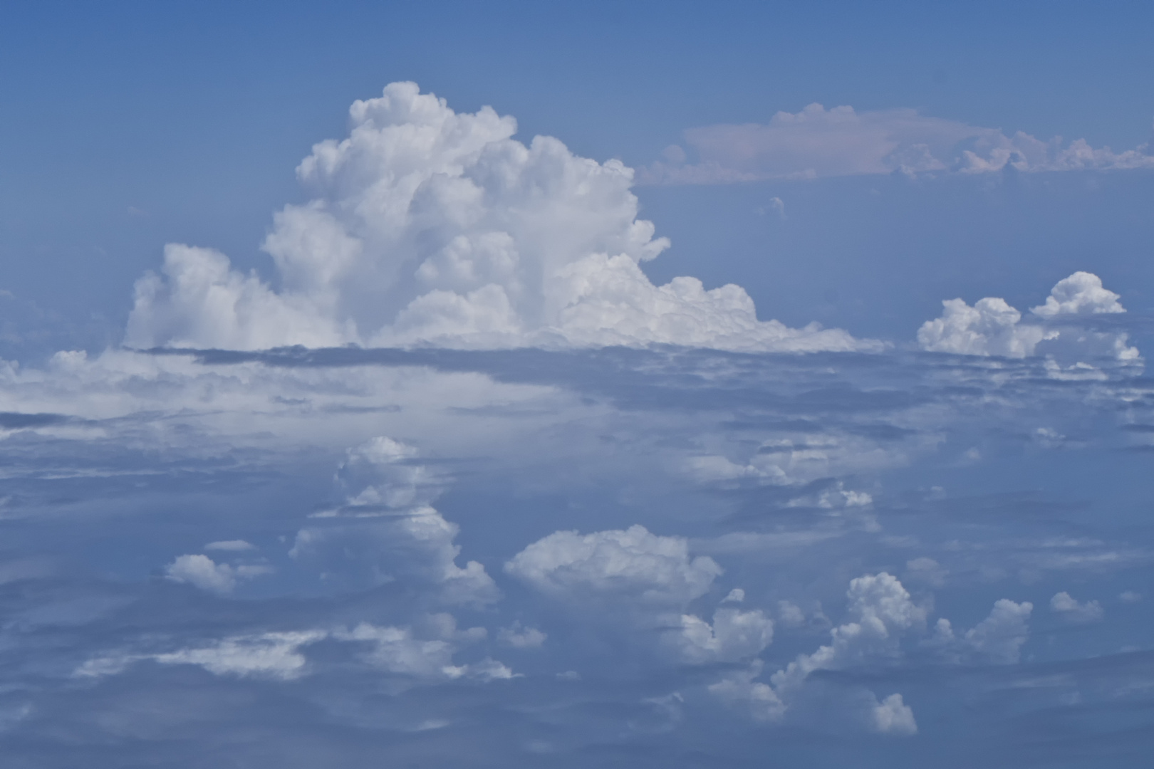 über den Wolken Foto & Bild | opt. phänomene der atmosphäre, himmel & universum, international ...
