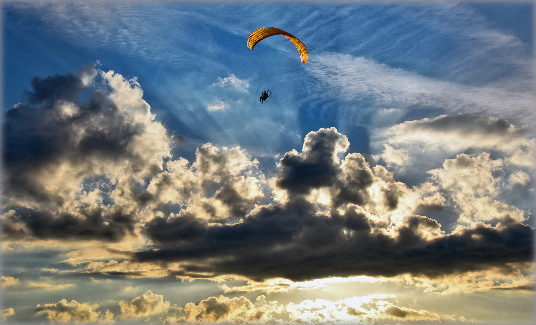 Über den Wolken ... Foto & Bild | outdoor, himmel, landschaft Bilder auf fotocommunity