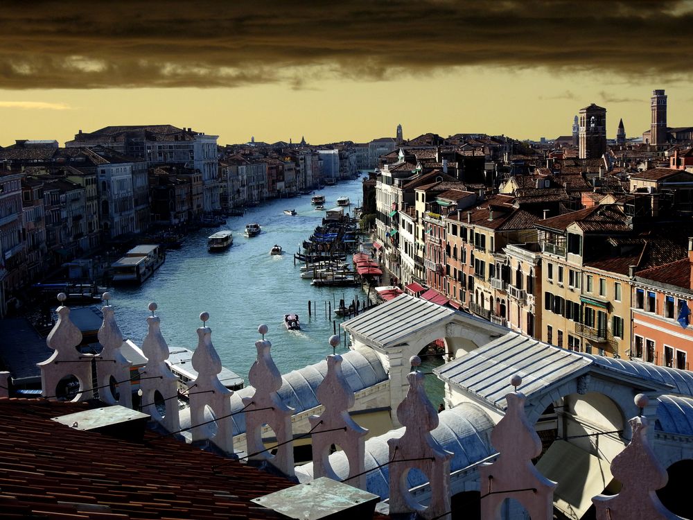 über der Rialto-Brücke Foto & Bild | europe, italy, vatican city, s marino, italy Bilder auf ...