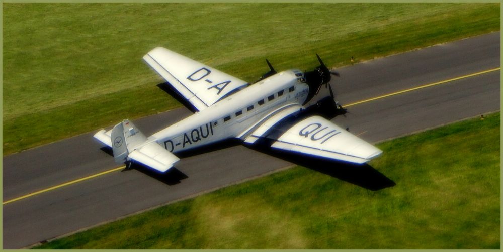 übEr.flUg Foto & Bild | air, farbe, fliegen Bilder auf fotocommunity