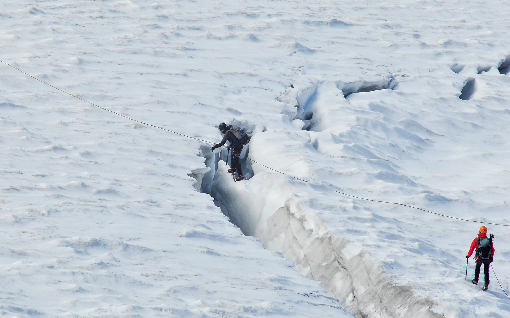 Überquerung der Gletscherspalte Foto & Bild | sport, schnee, licht ...