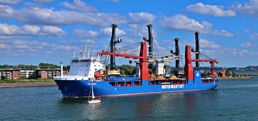 Spezialschiffe Bilder & Fotos