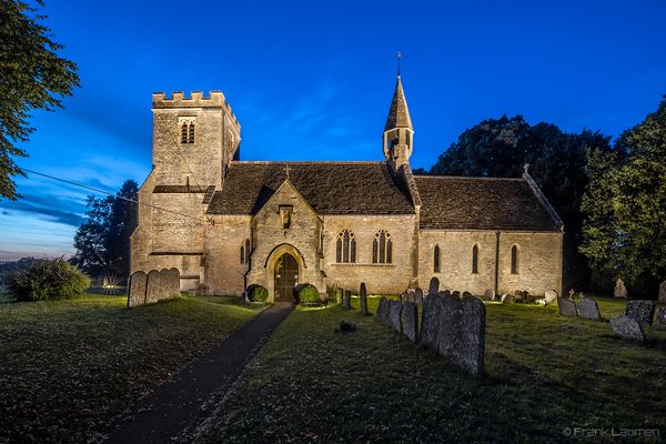 Architektur bei Nacht Bilder & Fotos