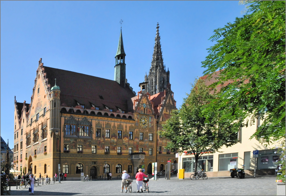 Ulm - Rathaus vor dem Dom Foto & Bild | deutschland, europe, baden ...