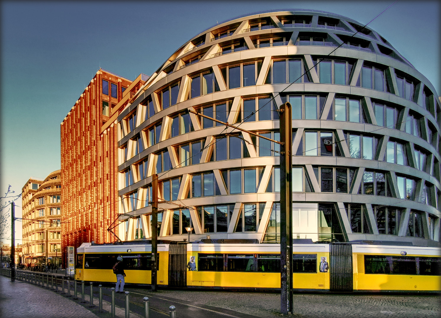 um die Ecke... Foto & Bild | architektur, deutschland, europe Bilder ...