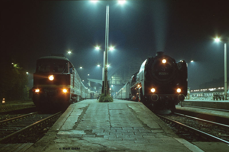 Umsteigen von Diesel auf Dampf Foto & Bild | historische eisenbahnen ...