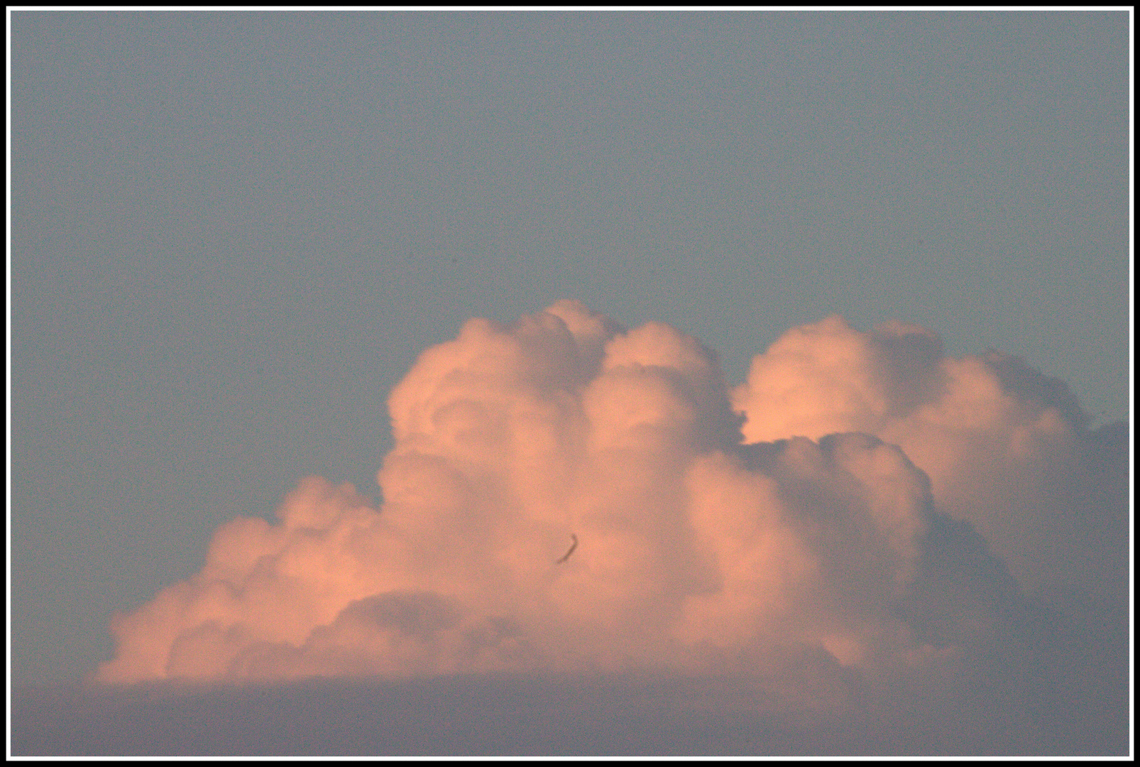 UN BEAU NUAGE ENSOLEILLE CE MATIN photo et image | paysages, ciel ...