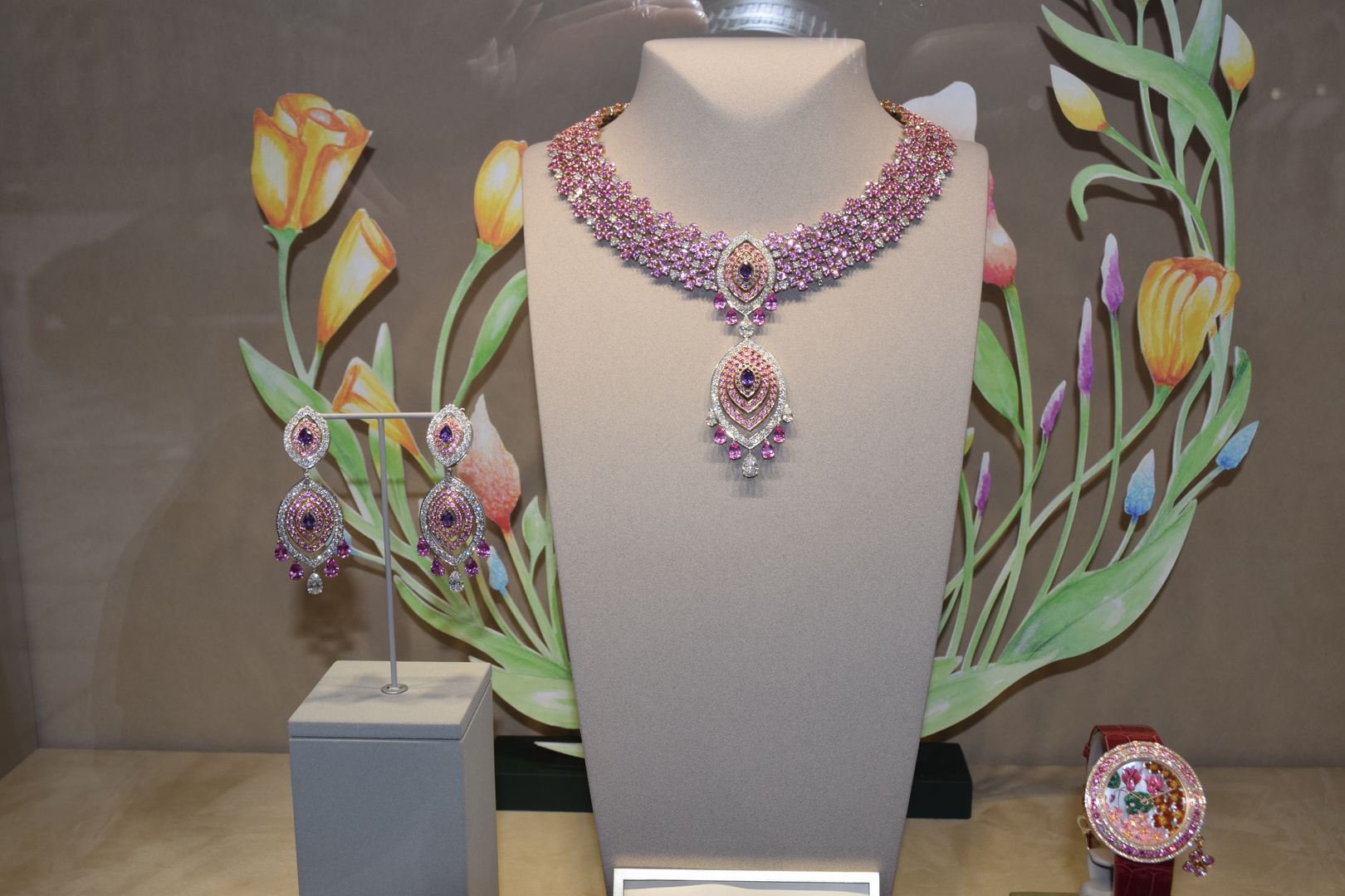 un grand bijoutier photo et image | 01 04 2017, digiart Images ...