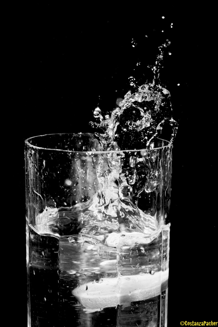 Un tuffo dove l'acqua è più blu.. Foto % Immagini| still life, dettagli ...
