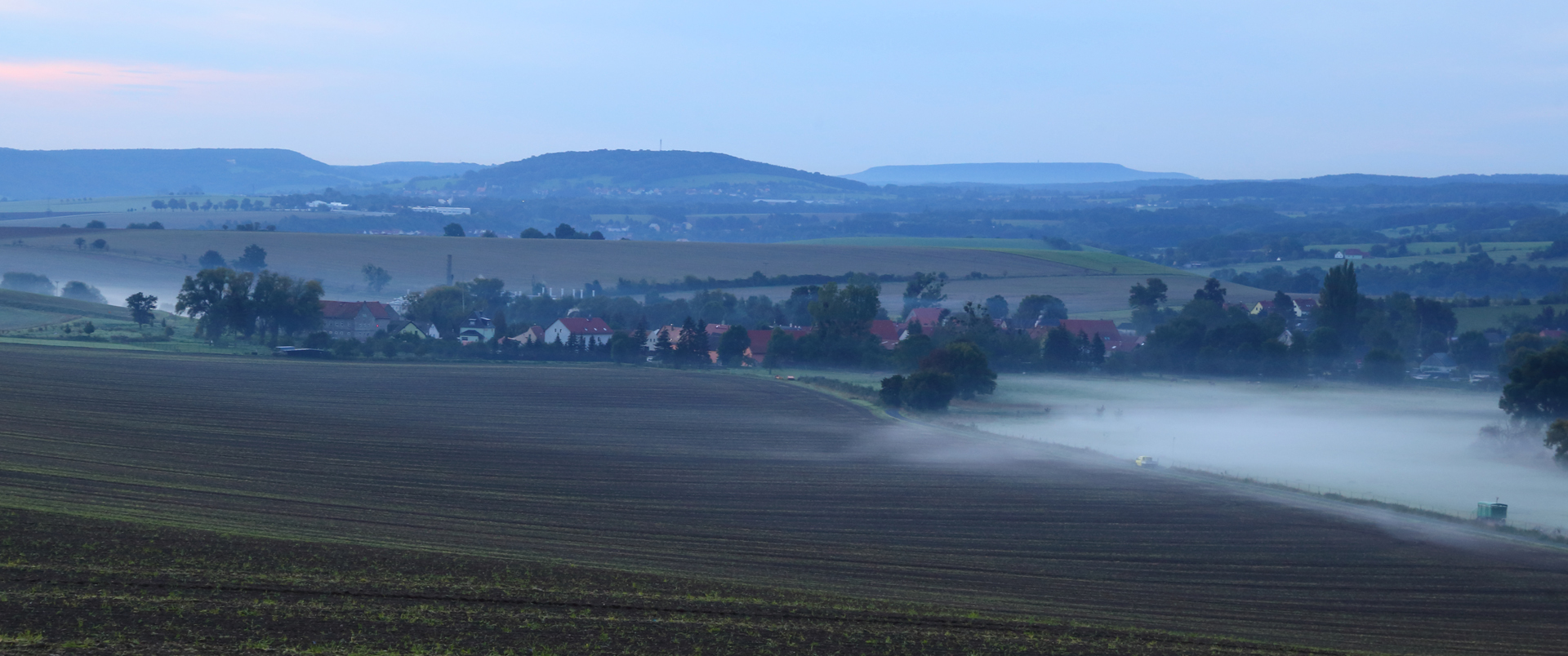 Und aus den Wiesen steiget der weiße Nebel wunderbar... Foto & Bild ...