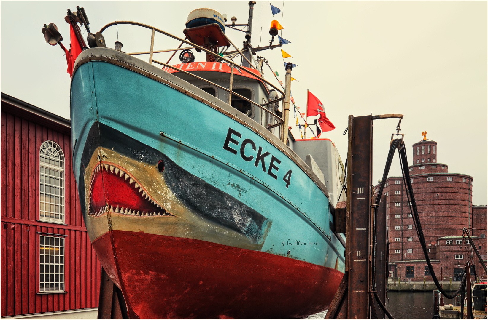 Und der Haifisch, der hat Zähne, und die trägt er im Gesicht Foto ...