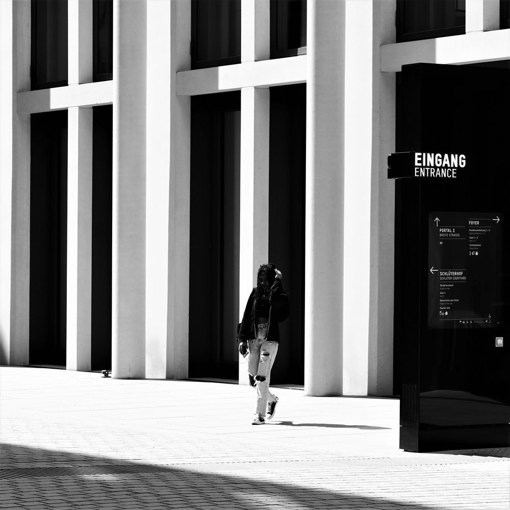 und jetzt? Foto & Bild | menschen, streetfotografie mit menschen, projekte Bilder auf fotocommunity