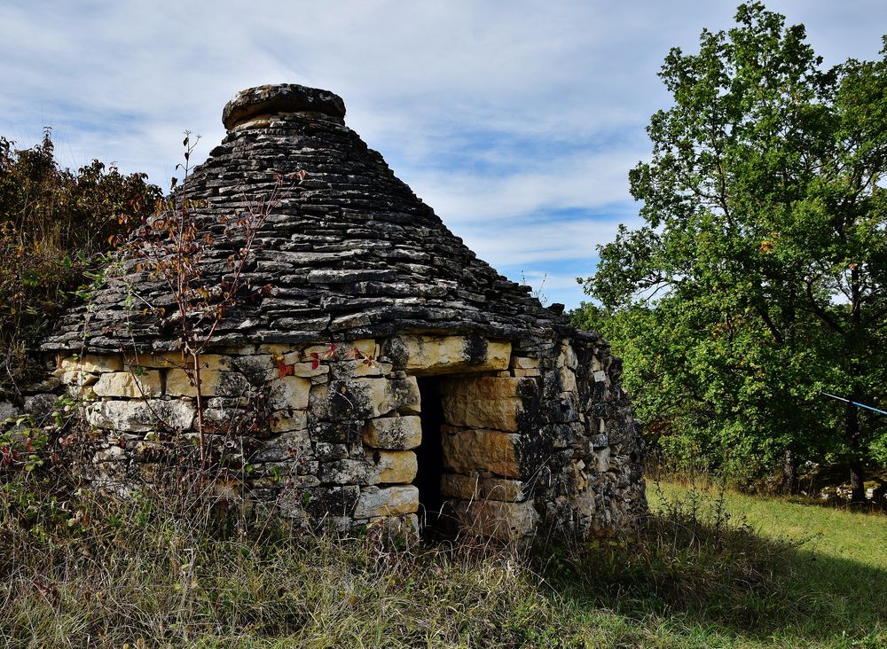 Une "borie" en Périgord..... photo et image | divers, la nature ...