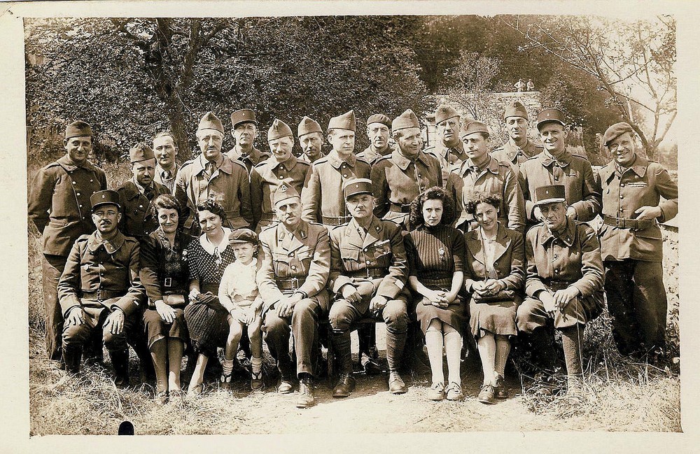 UNE PARTIE DU "2° BUREAU" (bureau de renseignements) PENDANT LA GUERRE ...